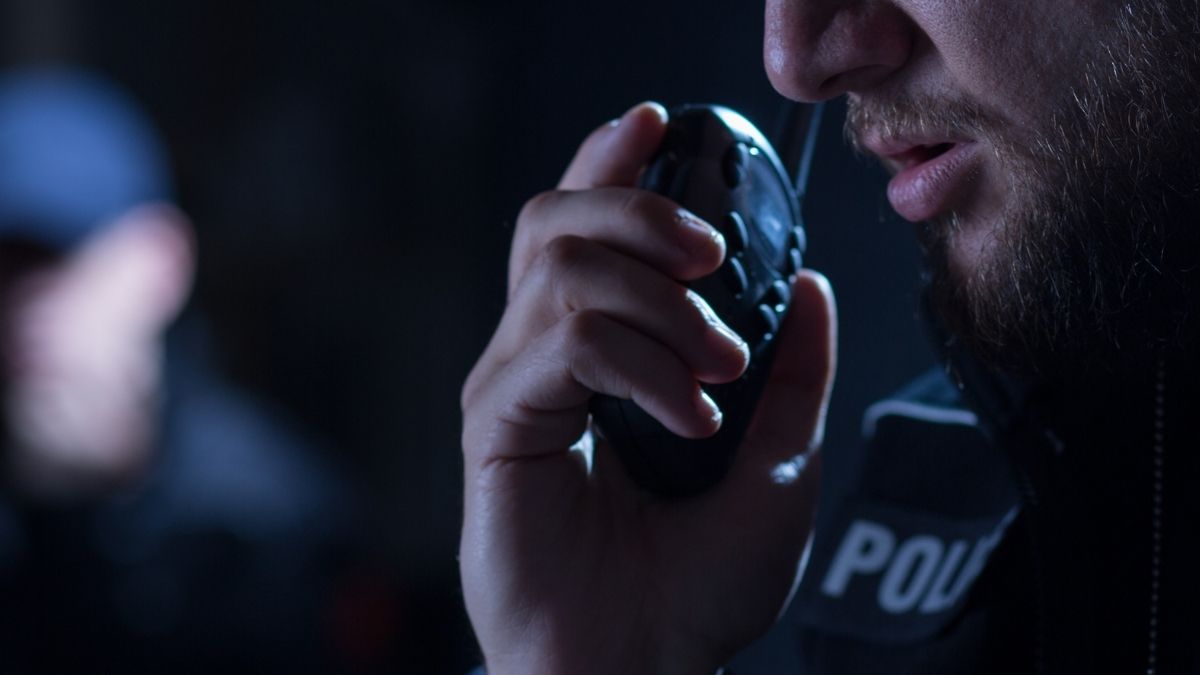 5 Recommended Police Scanners for Preppers - Prepper Press