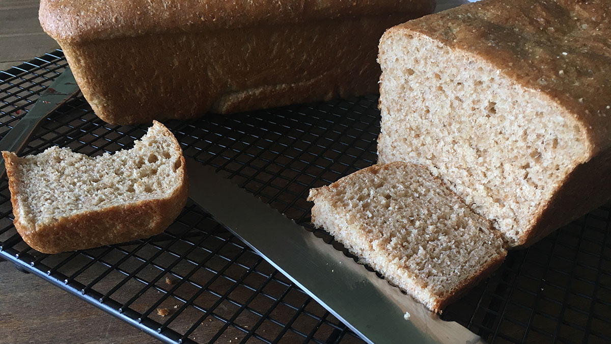 Chef's Banquet: Baking Bread with Hard Red Wheat - Prepper Press
