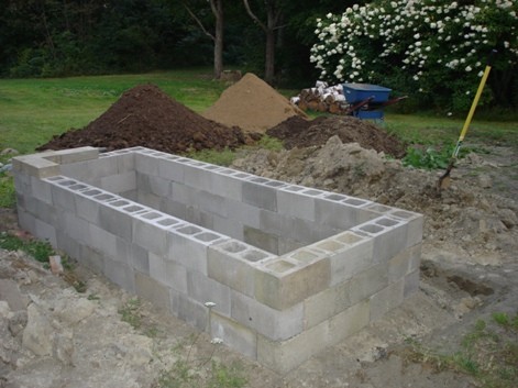 How to Build a Concrete Block Raised Bed Garden - Prepper Press